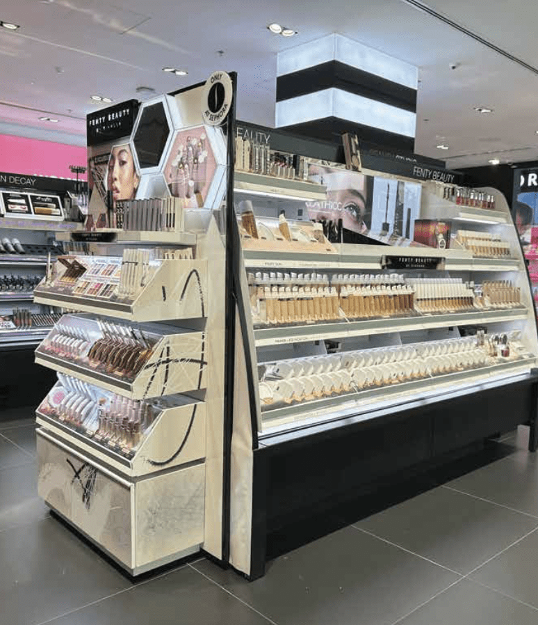 Sephora - Gondola Make Up Booth - Mesmm